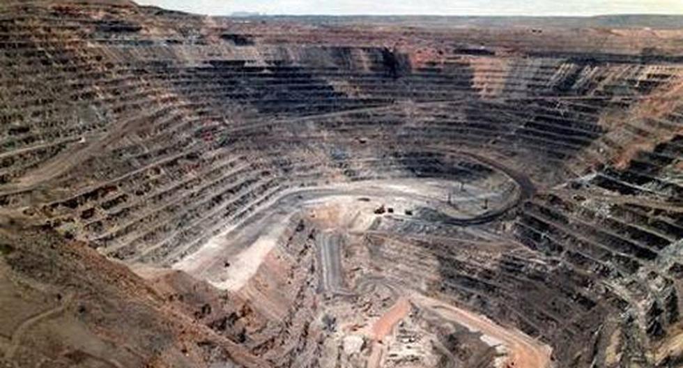 Canadiense Barrick Gold retoma producción en mina de oro Veladero en ...
