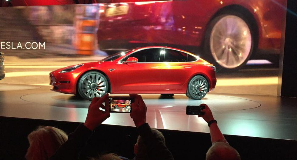 Tesla y su nuevo Modelo 3, un sedán eléctrico a solo US$ 35,000 ...