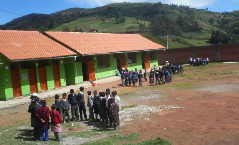 Minedu cederá a Foncodes ejecución de obras en escuelas en zonas ...