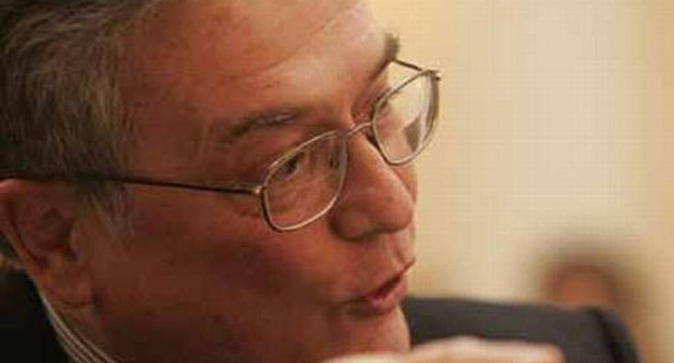 Henry Pease: Suspender a Diez Canseco de sus funciones fue “una ...